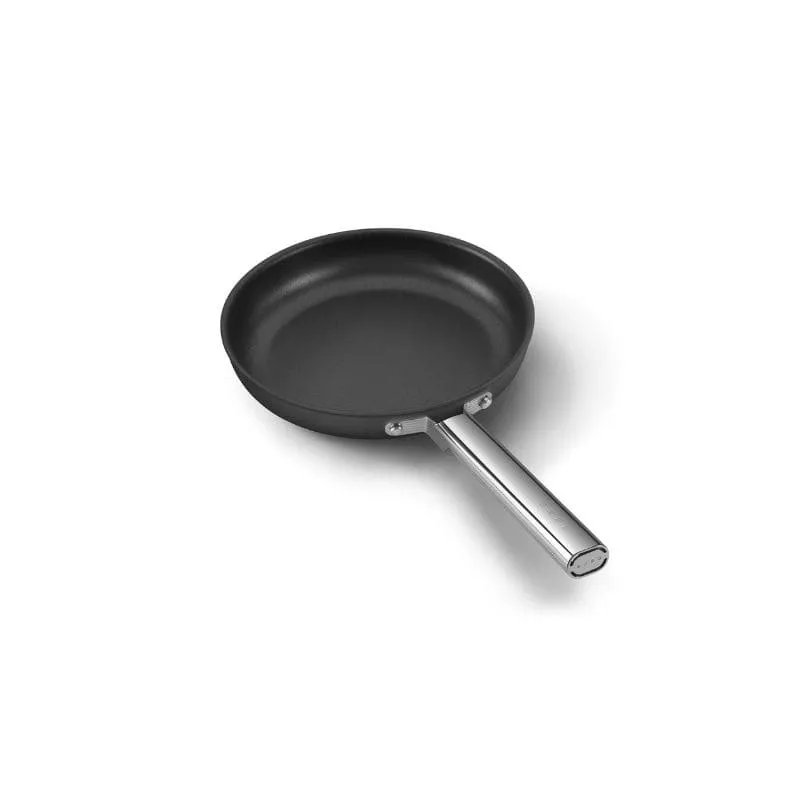 Smeg 26cm Frying Pan | Tafelberg Furnishers